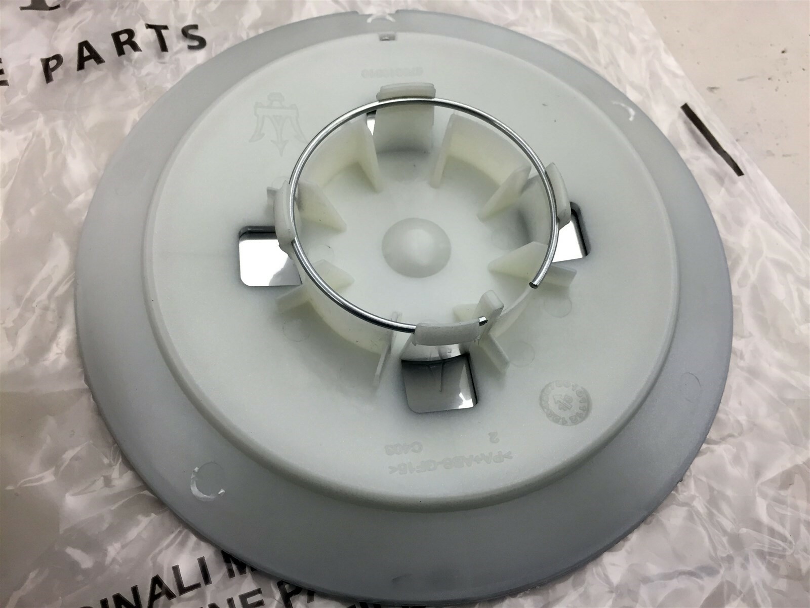 2013-2017 MASERATI LARGE TRIDENT CENTER CAPS SET OF 4 NEW 670013626 | eBay