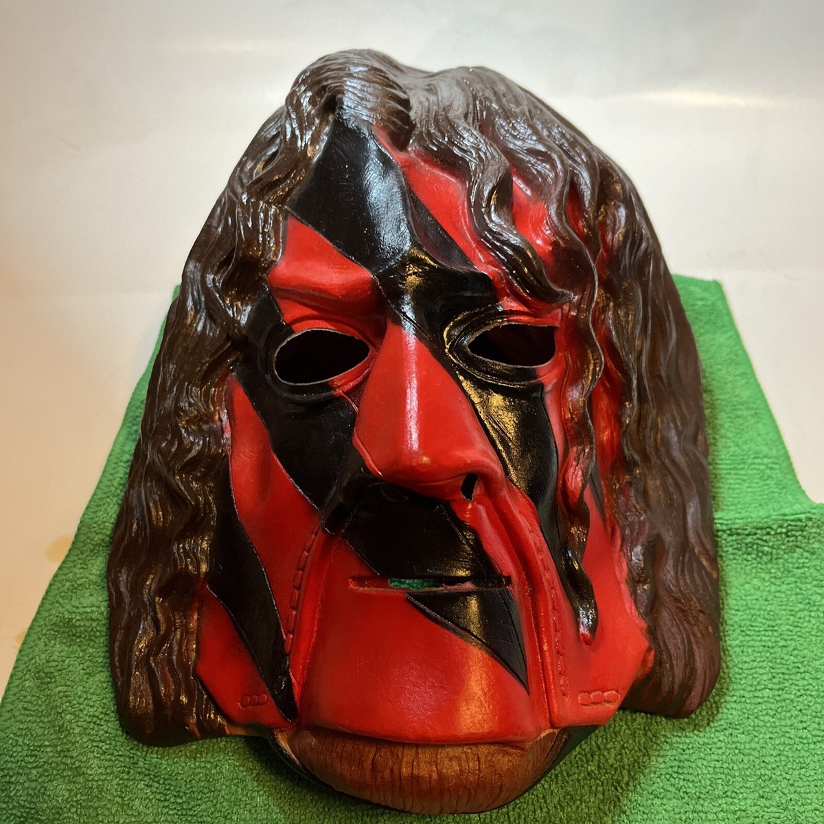 Kane Maske 1998 Kane Signed WWE Mask (MAB) | Pristine Auction
