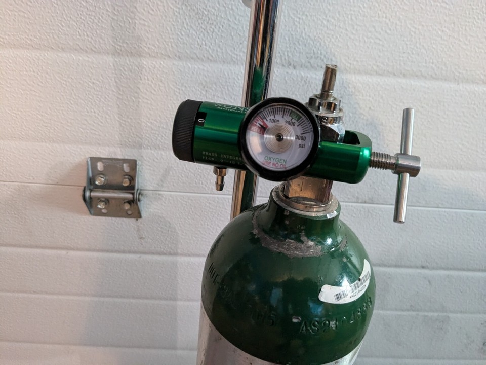 Pickup Only, Oxygen Cylinder Tank 680 Liters E Size Empty, O2, Wheeled ...