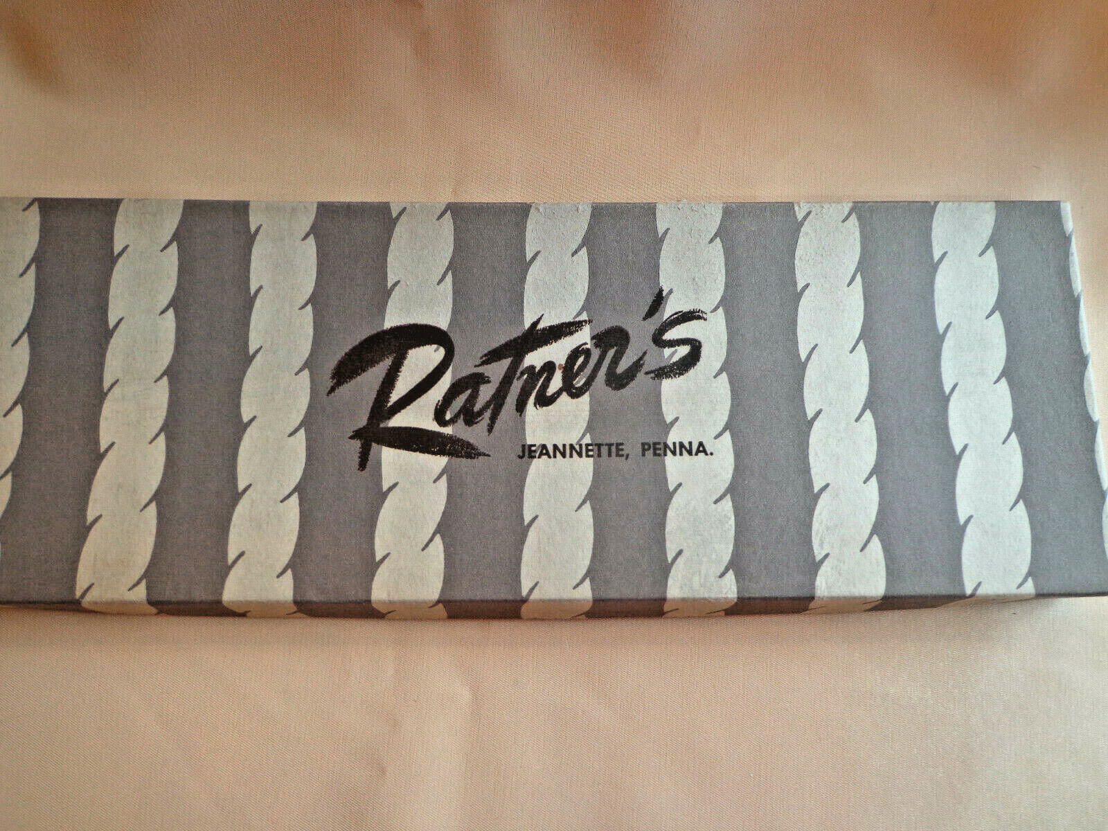Vintage Ratner's Department Store Gift Box Jeannette Pennsylvania ...