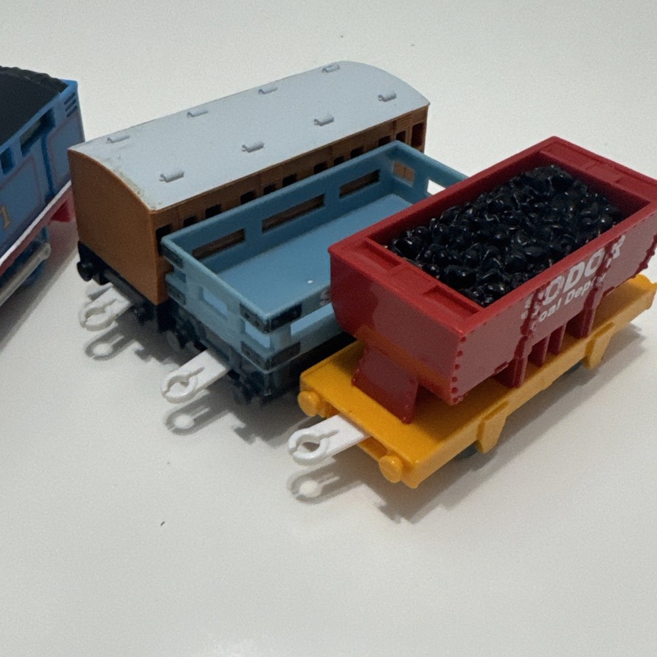 Trackmaster Thomas and Friends Light Up Thomas Custom! ( Batteries NOT ...