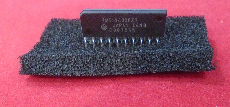 HM514400BZ7,Uno Memoria RAM Chip 4MBit (1MBit X 4= 0.5MB ),20 Polos Zip ...