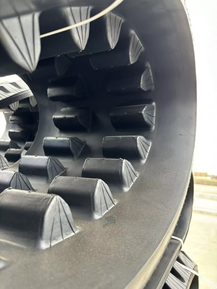 (2-Tracks) 15x4x42 Rubber Tracks 381x101.6x42 CAT 247 257 257B ASV RC50 ...