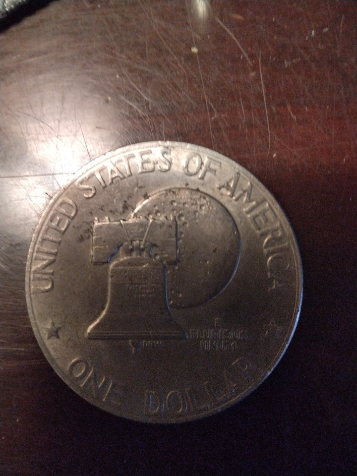 1776-1976 EISENHOWER LIBERTY BELL MOON SILVER DOLLAR -- RARE "NO MINT ...