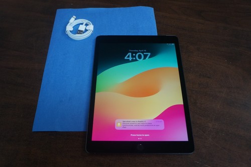 Apple iPad 9TH Gen. 10.2 A2603 64GB WiFi+5G Unlocked Space GRAY FREE ...