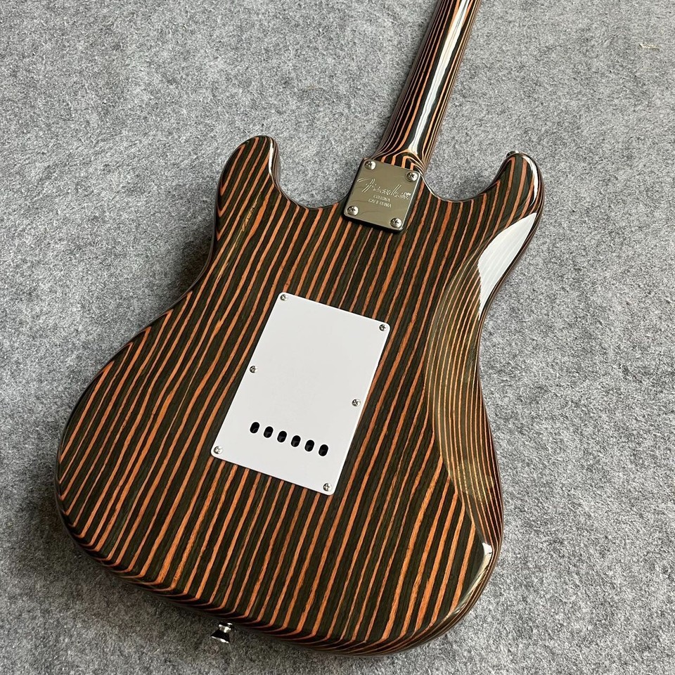 Very beautiful electric guitar, Zebra ST, high-quality wood, free air ...