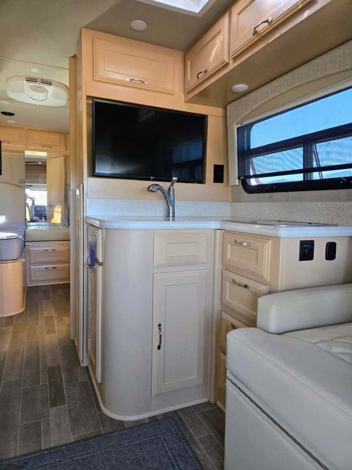 2020 Regency Ultra Brougham 25TB 25' Class B Motorhome C41177797 | eBay