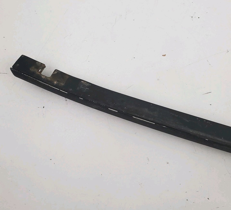 Moulding Upper Porsche 944 924S Windshield Metal Trim Center Top 85 ...