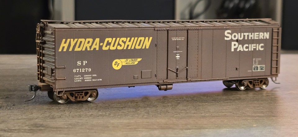 HO Scale Weathered Walthers 50' PC&F Boxcar Southern Pacific SP #671279 ...