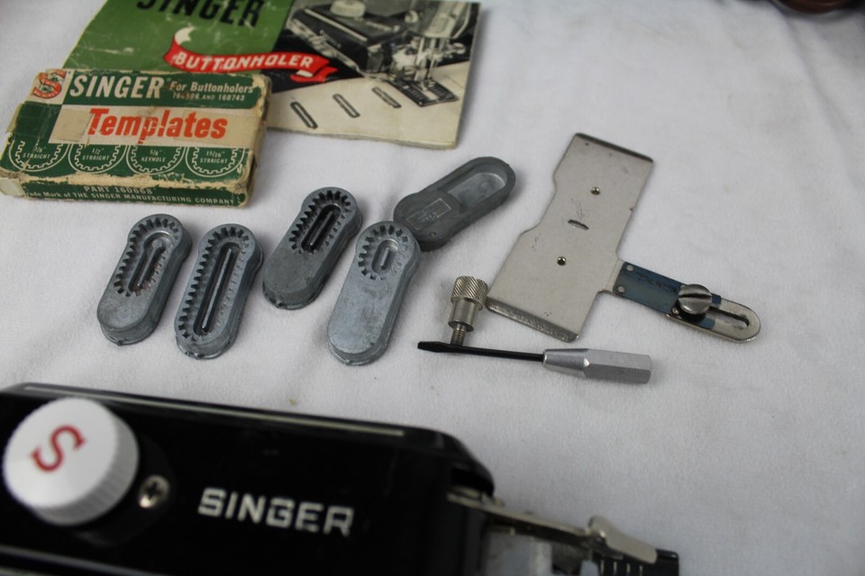 Vintage 1949 Singer Sewing Machine Model 15-91 + Singer Buttonholer ...