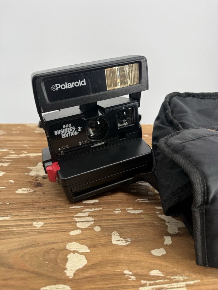 Vintage Polaroid One Step Close Up 600 Instant Film Camera With Strap ...