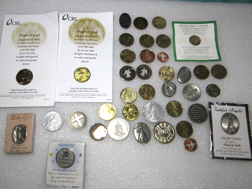 LOT 38 RELIGIOUS TOKENS COINS ANGEL IN POCKET SAINTS PRAYING HANDS ...