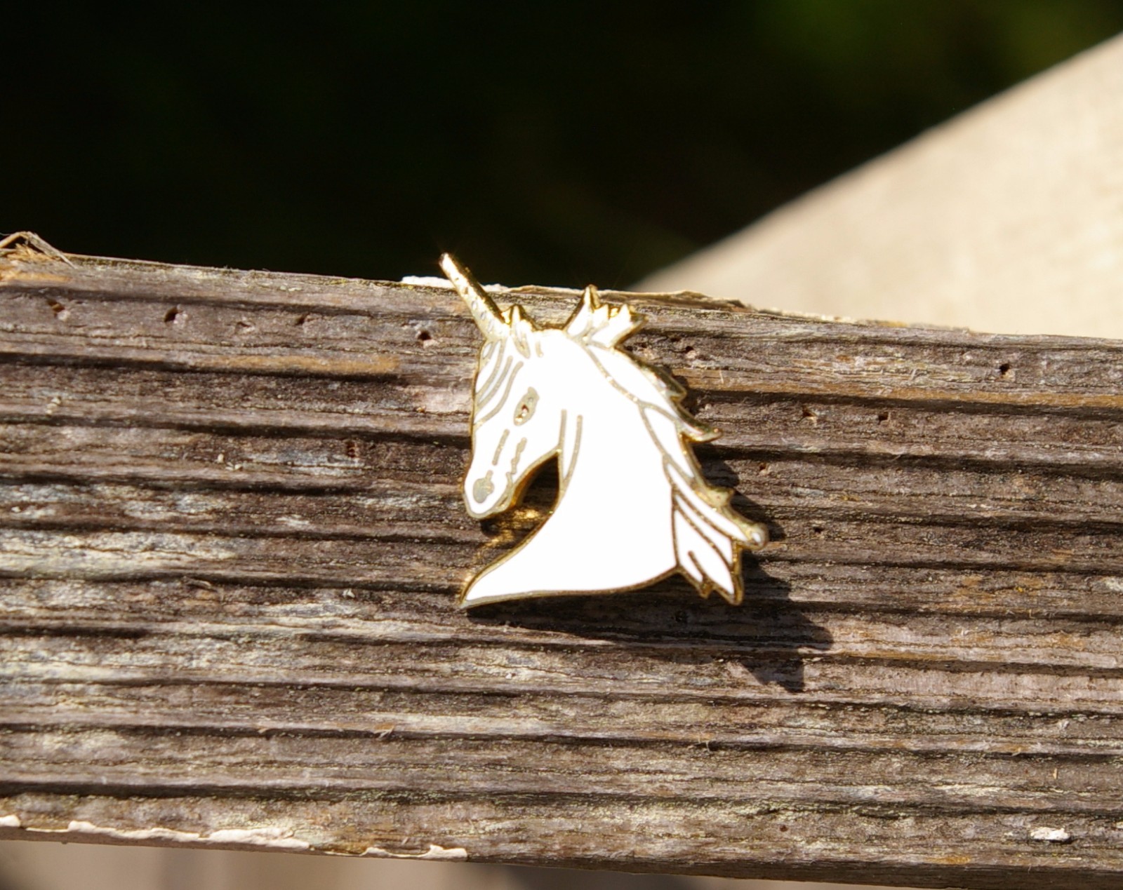 White Unicorn Head Gold Tone Metal & Enamel Lapel Pin Pinback | eBay