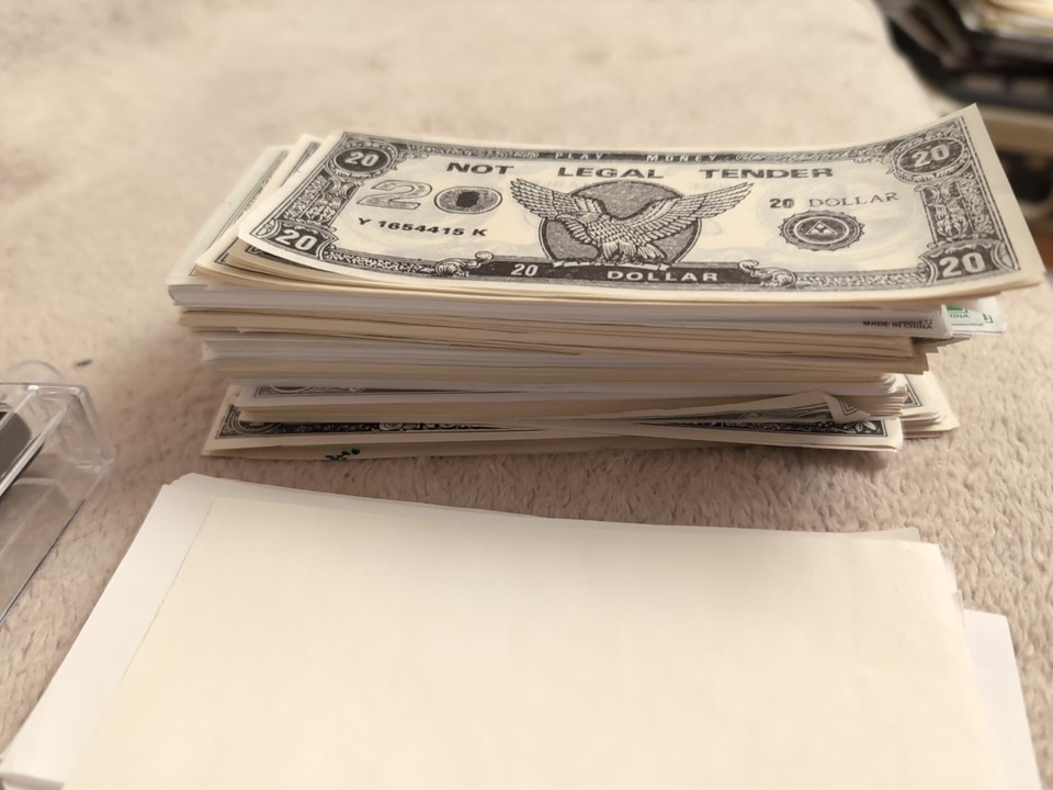 8 MAGIC MONEY MAKERS with Fake Bills Magic Trick Bulk NEW | eBay