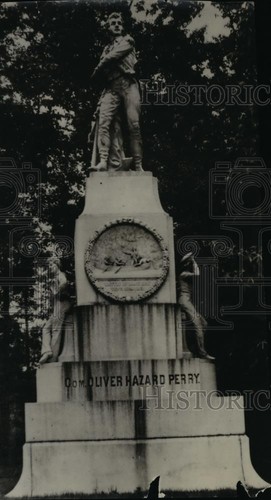 Press Photo Oliver Hazard Perry Monument - cva97944 | eBay