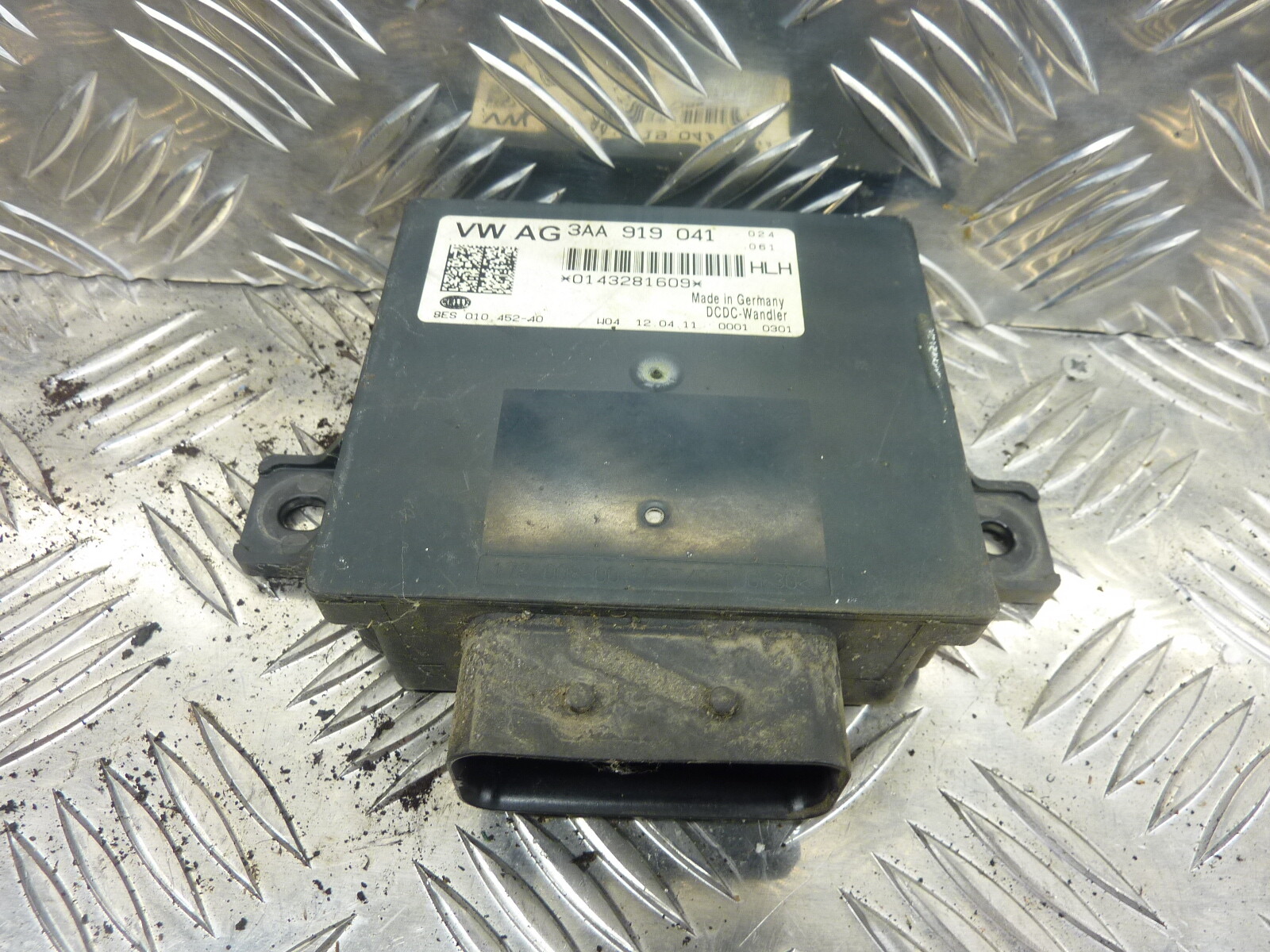 VW Passat 2012 Voltage Stabilizer Control Module Unit 3AA919041 | eBay