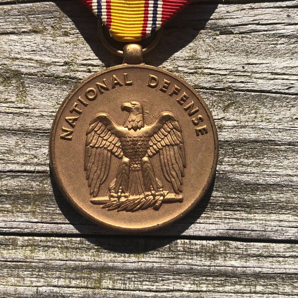 US National Defense Service Award Medal Ribbon Pin Full Size Armed ...