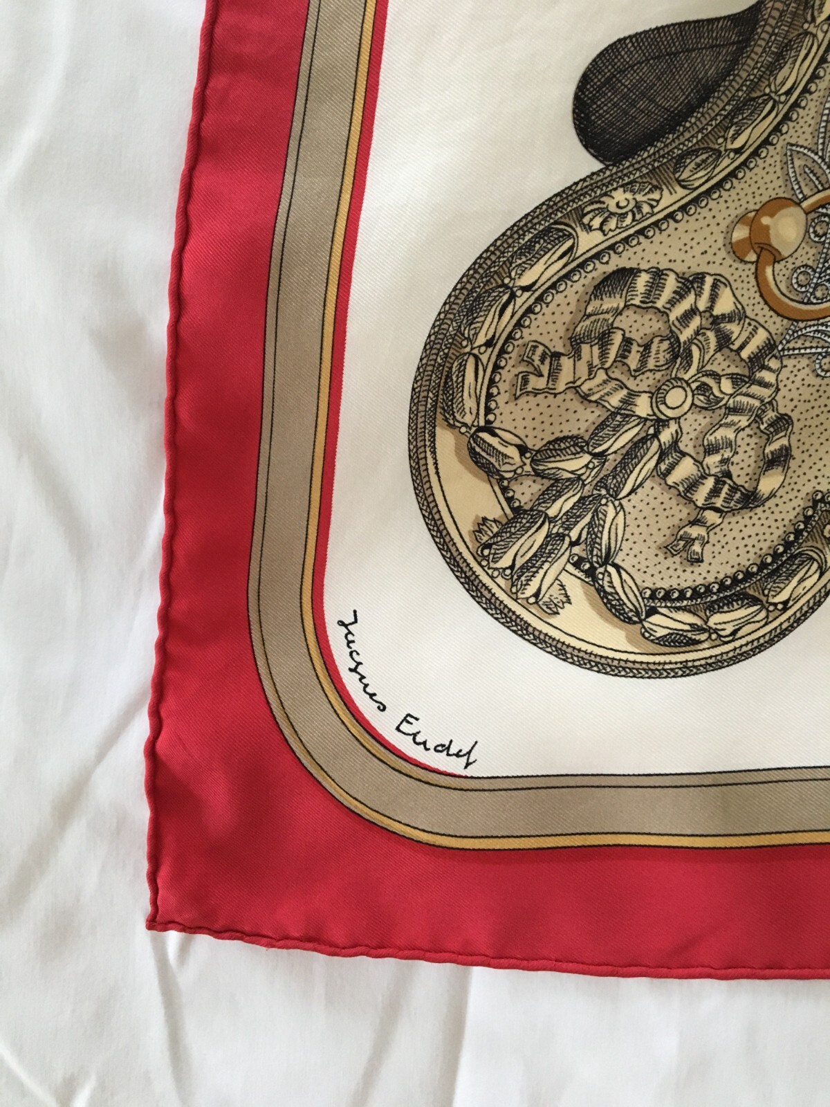 Hermes Grand Apparat Silk Twill Carre Scarf 90cm in r… - Gem