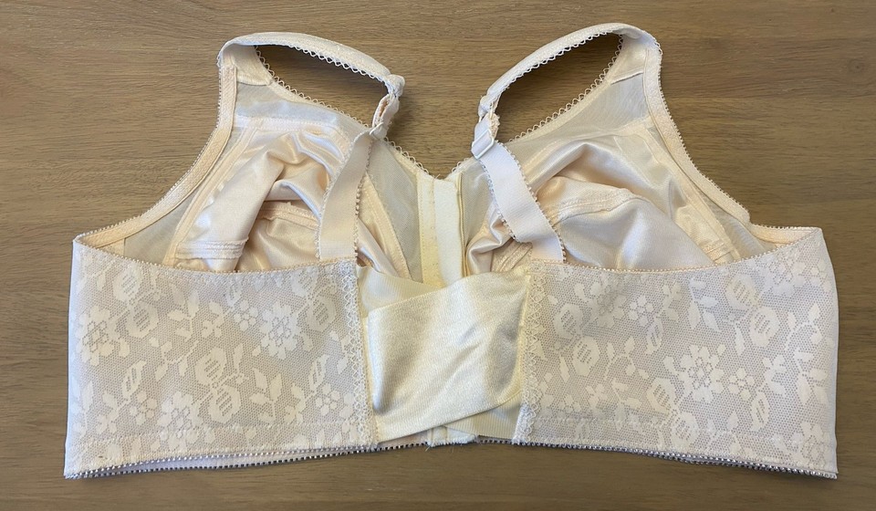 NWOT Playtex 18 Hour Bra Size 48C~Light Beige~4695~Front Close With ...