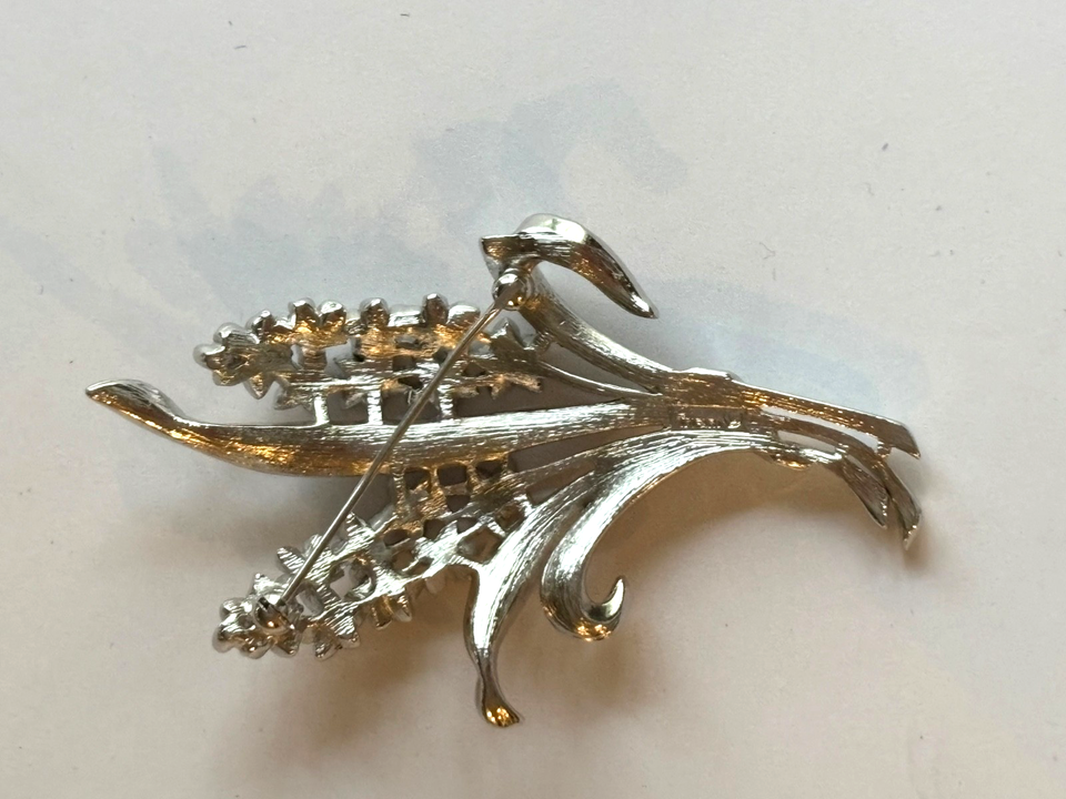 Vintage Crown Trifari 3” Silver-Tone Hyacinth Brooch Signed Ex ...