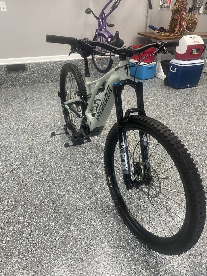 Specialized e mountain bike less than 50 miles on it | eBay