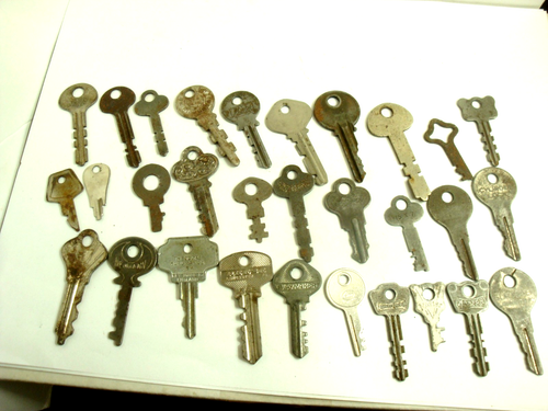 Lot of 30 old Steel Keys; Master, Slaymaker, Reese, Neumann, Bargman ...