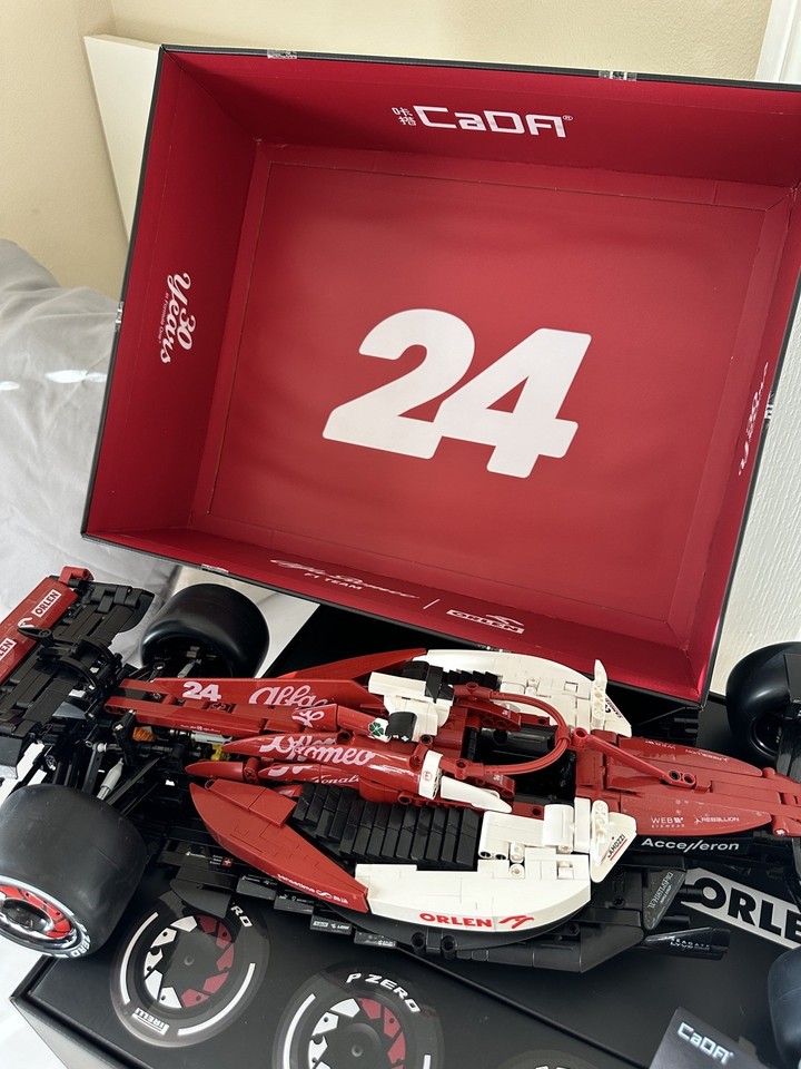 CaDA Alfa Romeo F1 Race Car Building Blocks Set, 1868 PCS 1: 8 NEW IN ...