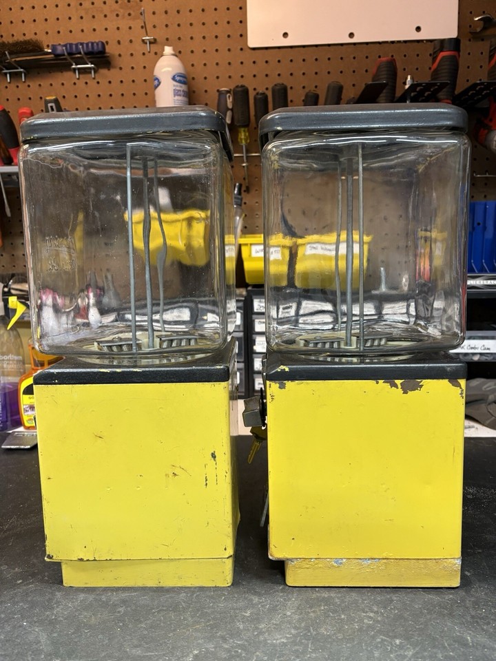 Vintage Yellow Folz Glass Northwestern Model 60 Gumball Candy Nut ...