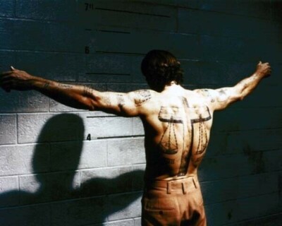 Robert De Niro as scary Max Cady shows off his tatoos 1991 Cape Fear ...