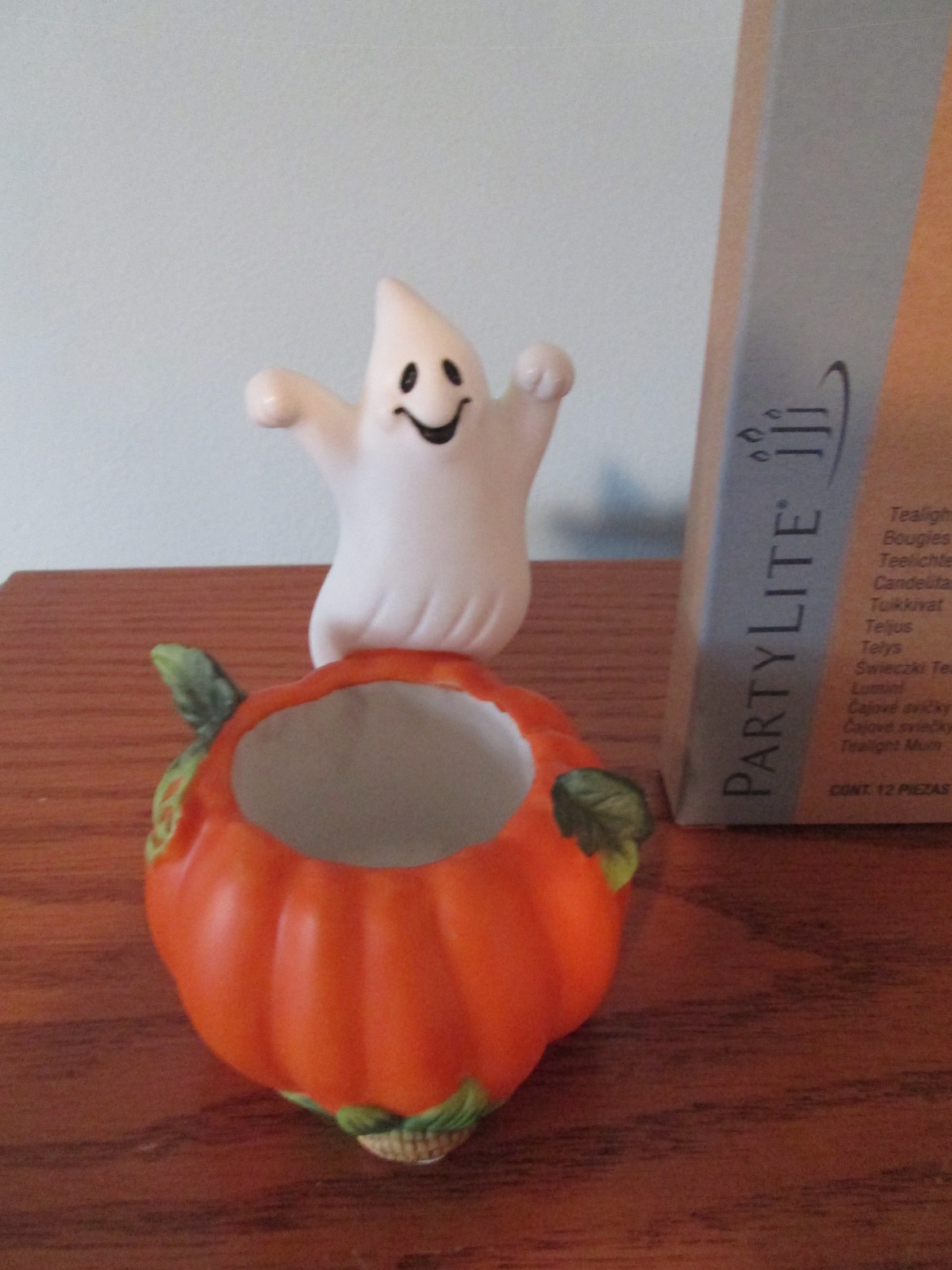 Partylite Halloween Pumpkin With Ghost, BONUS Tealights and Pumpkin ...
