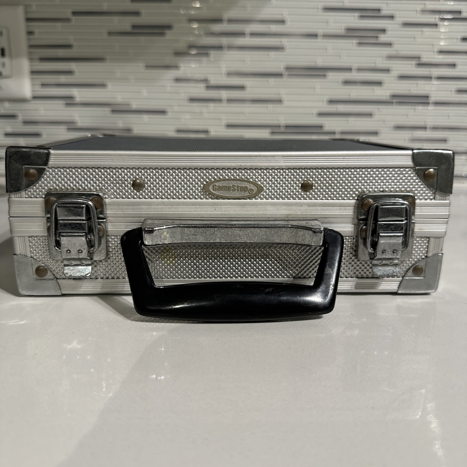 GameStop Case Nintendo Game Boy Advance DS Carrying Case Briefcase Only ...