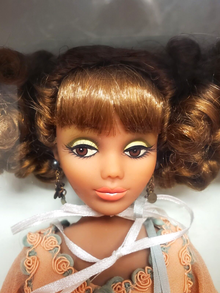 The Mod British Birds 1960's Daisy In Supper with Friends ~NRFB~ Somers ...