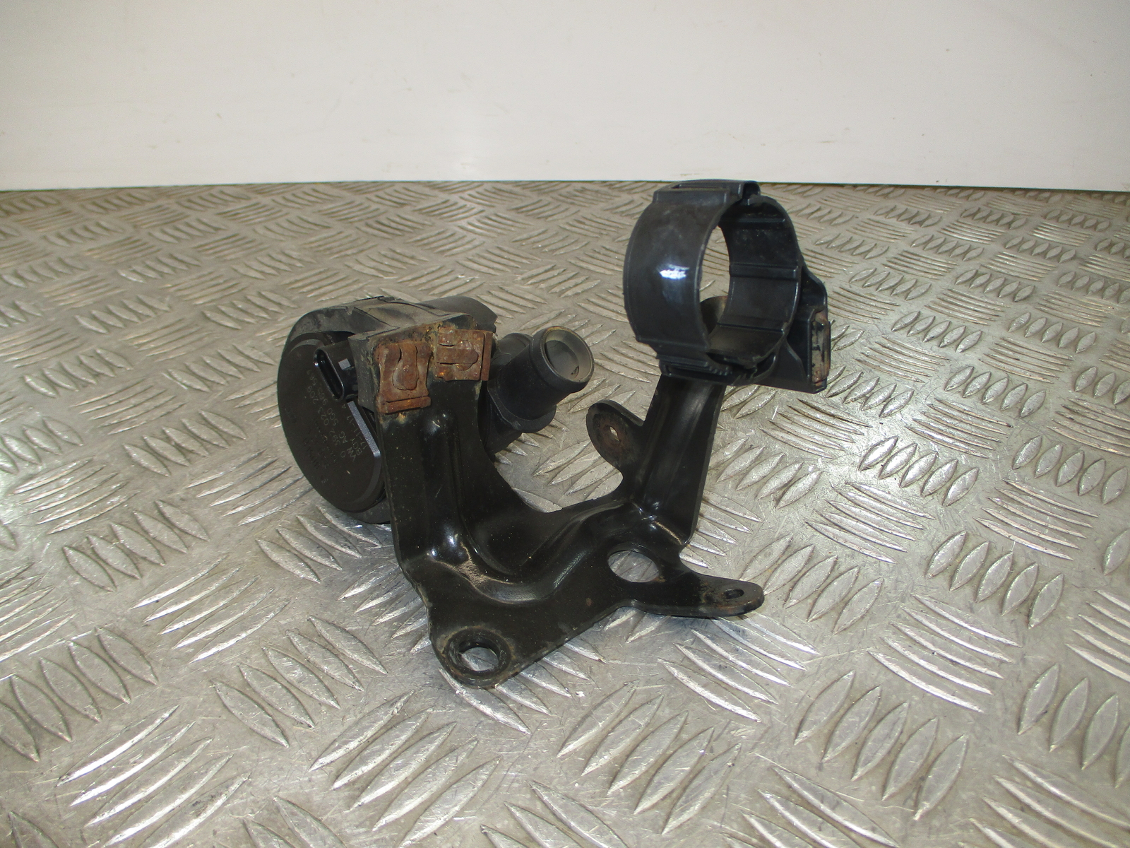 2018 Volkswagen Golf 1.6 TDI DDY. Auxiliary Water Pump 5G0965567 40K ...