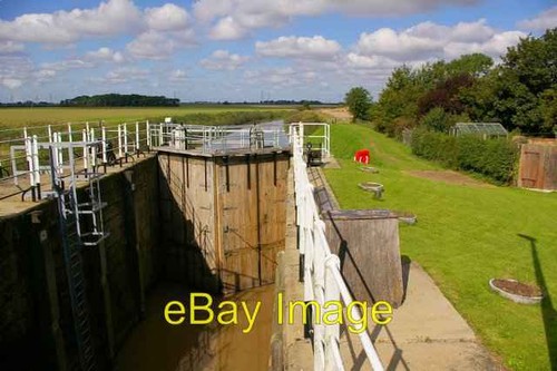 Photo 6x4 Weighton Lock, Market Weighton Canal Faxfleet c2006 | eBay