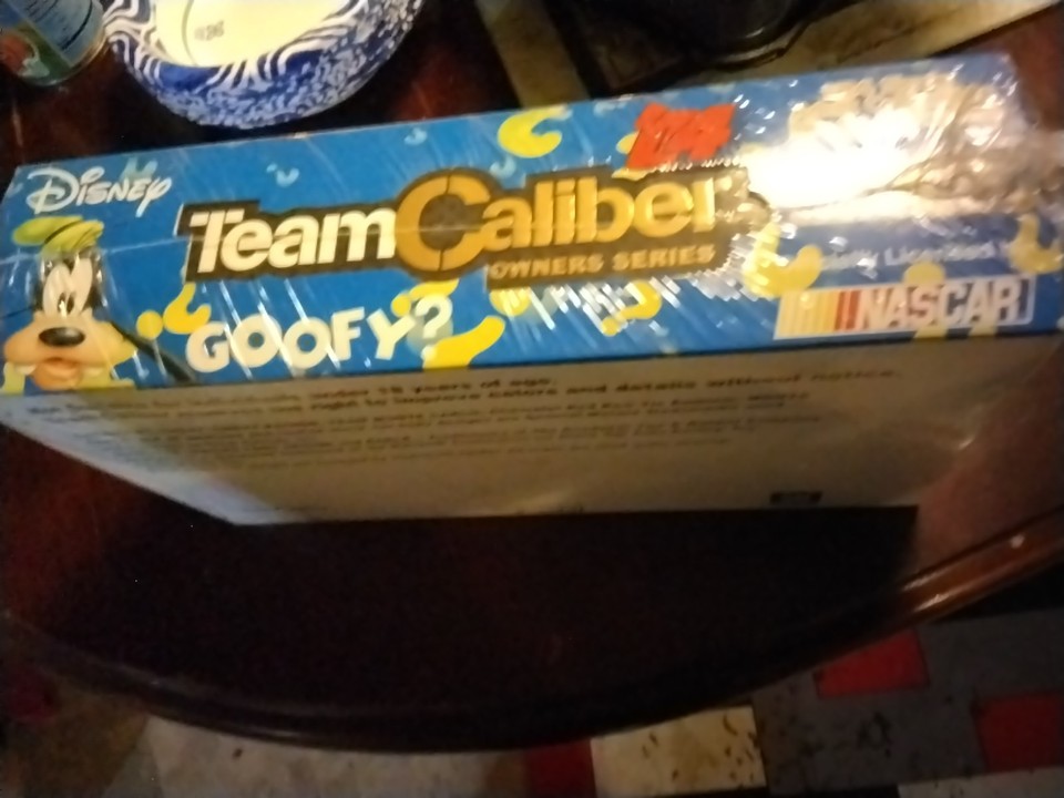 2004 Team Caliber Owners Series Daytona 500/Donald Duck 1/24 New in ...