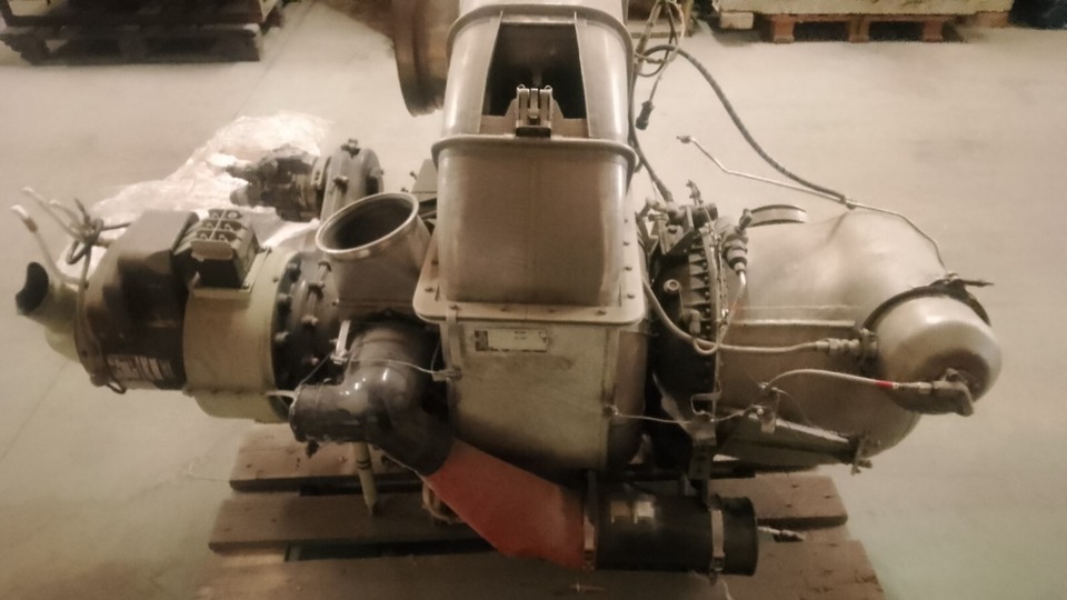 Garrett AiResearch GTCP85-160A Gas Turbine Engine, Boeing 737 and ...