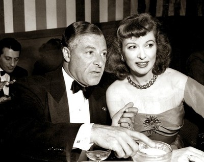 1948 GEORGE JESSEL & GREER GARSON Candid Photo (179-h) | eBay