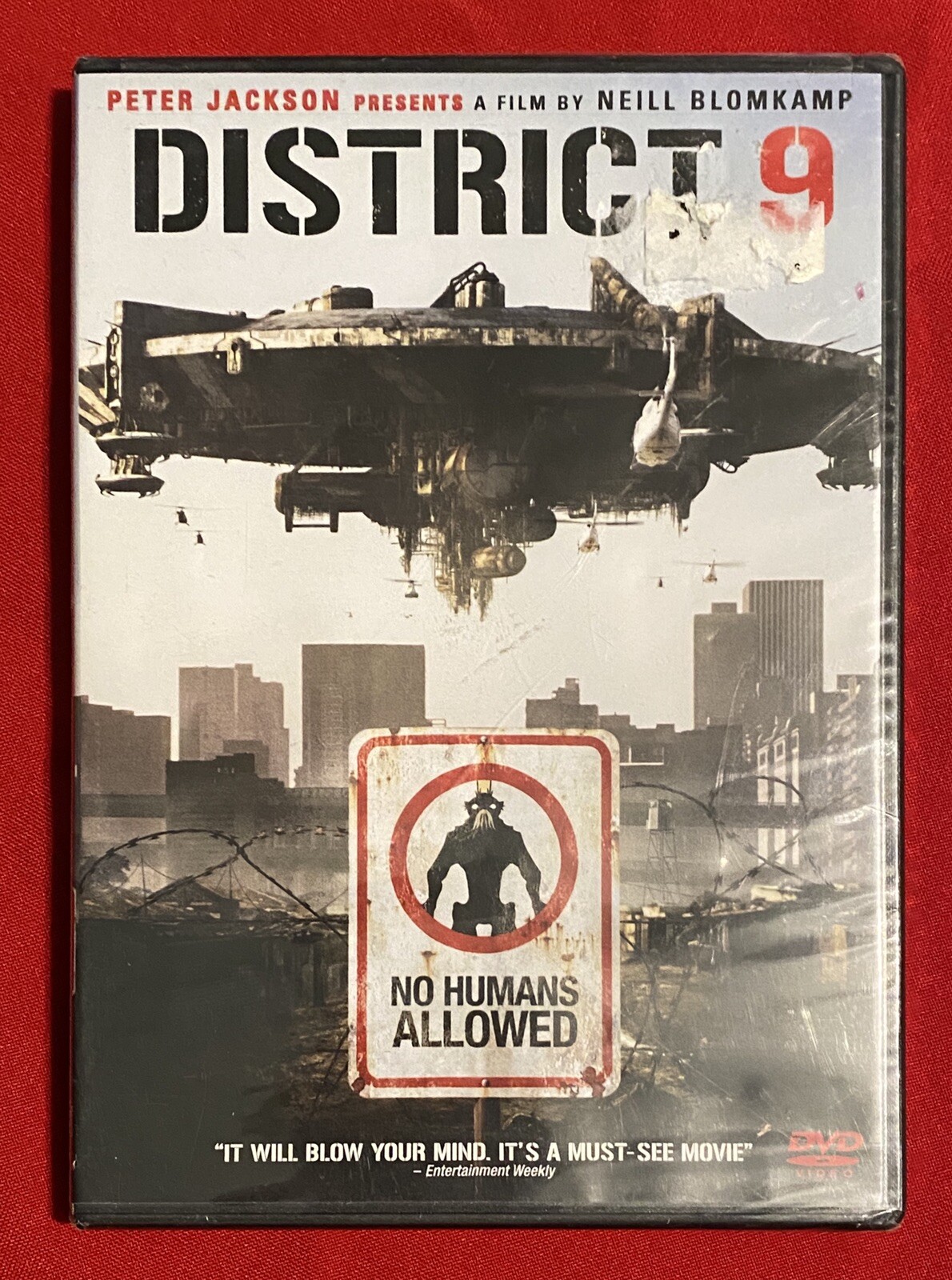 District 9 DVD 43396275140| eBay