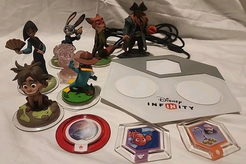 Disney Infinity Bundle 2.0 / 3.0 Figures Lot Power Discs Play Crystal ...
