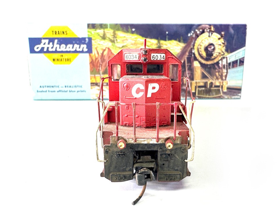 Ho Scale Athearn Canadian Pacific two flags CP #6034 (weathered/dcc ...