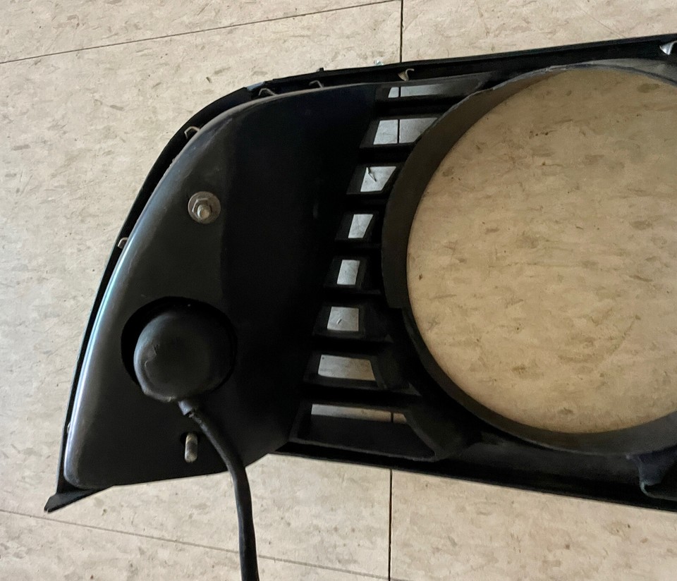 Vintage BMW E24 635csi 633i M6 Front Left and Right Headlight Trim ...