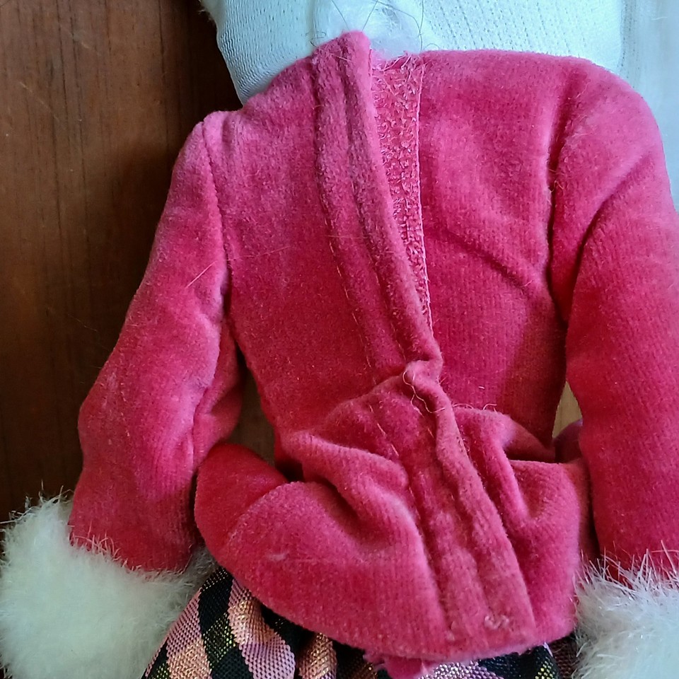 VTG WINTER RHAPSODY BARBIE DOLL BRUNETTE MATTEL AVON 1996 UGC LOOSE | eBay
