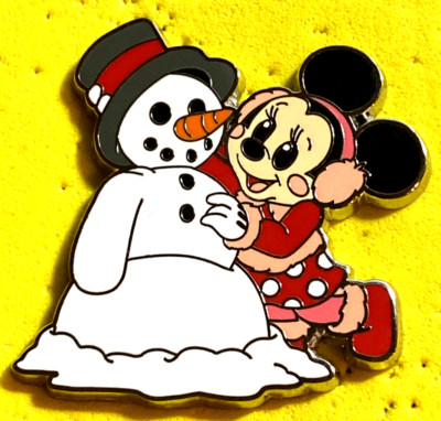 DISNEY WDW 2021 CHRISTMAS CUTIES MINNIE MOUSE BUILDING A SNOWMAN ...