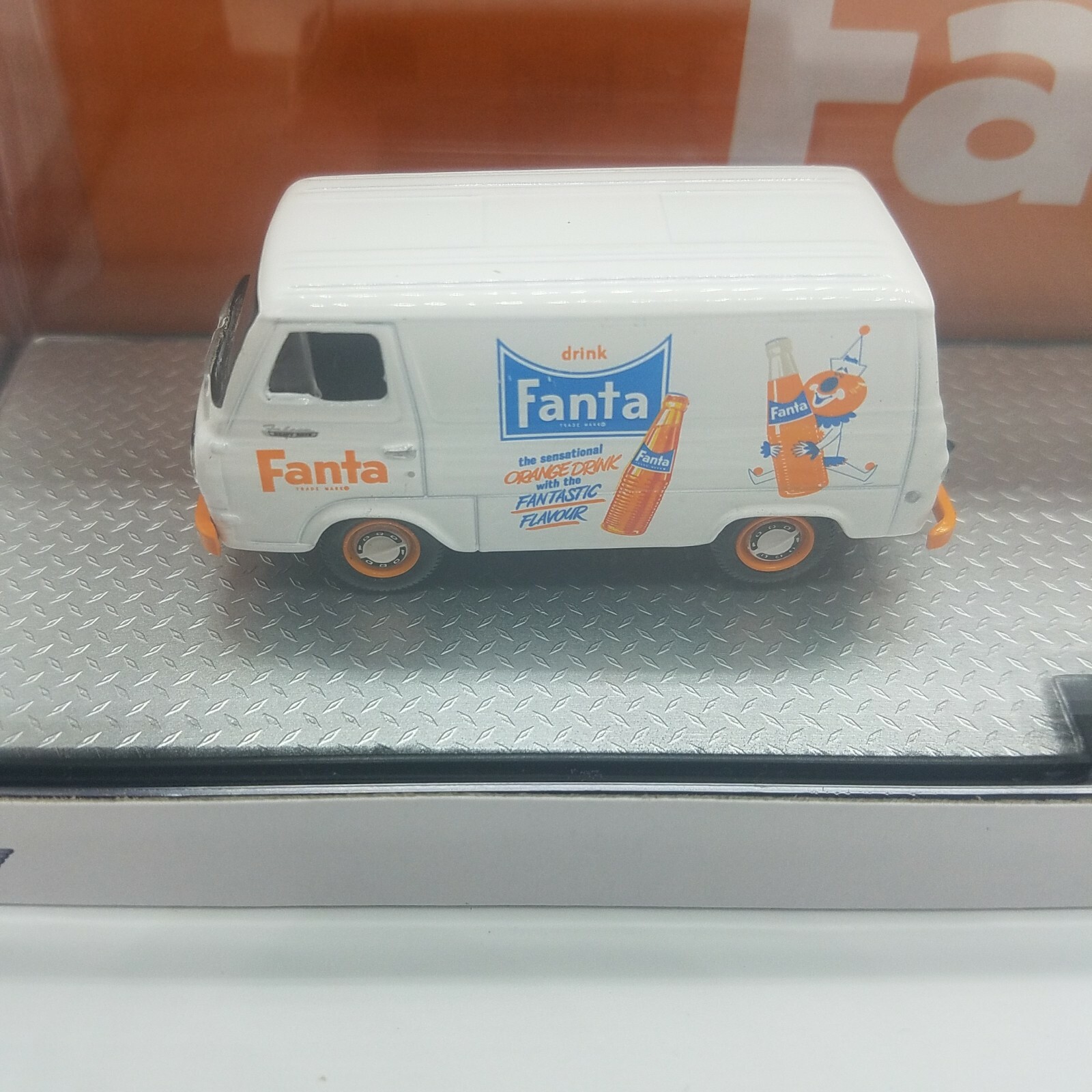 M2 Machines Fanta 1965 Ford Econoline Deliver Van 1966 Mustang Fastback ...