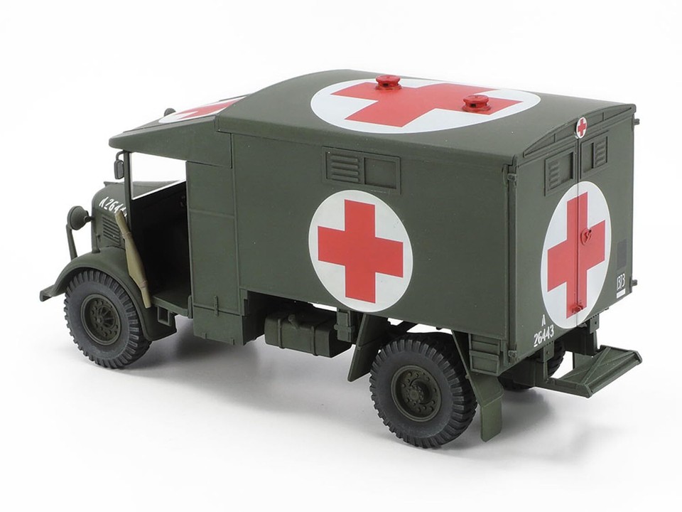 TAMIYA 1/48 Military Miniature No105 BRITISH 2-TON 4x2 AMBULANCE Model ...
