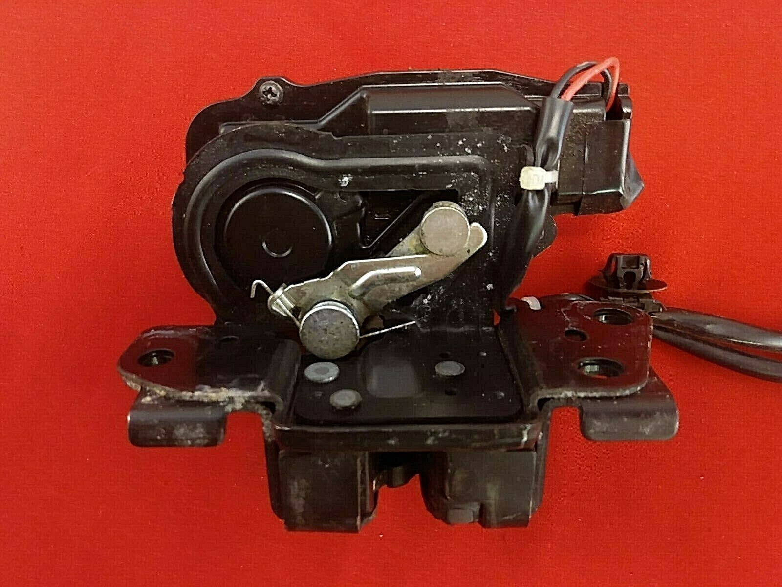 2004-2009 TOYOTA PRIUS TRUNK LATCH LIFT GATE TAILGATE HATCH LATCH LOCK ...