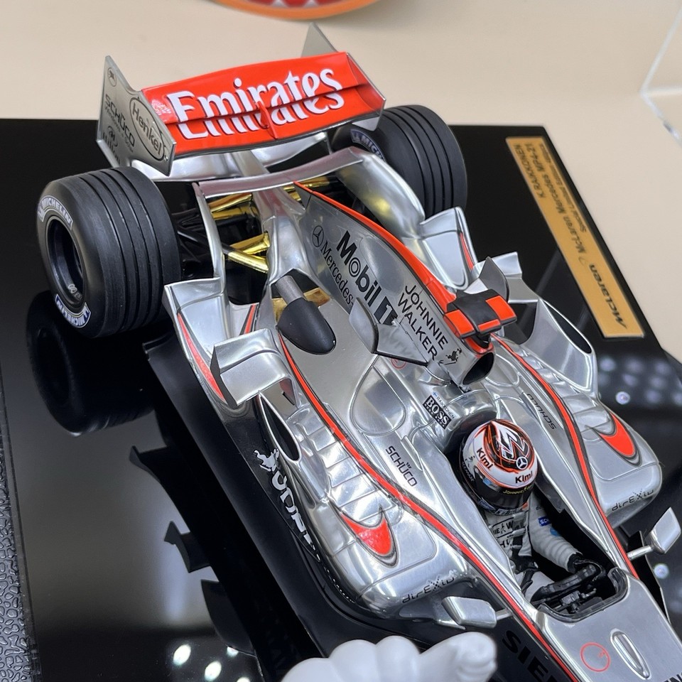 MINICHAMPS 1/18 McLaren Mercedes MP4-21 2006 Kimi Raikkonen Michelin ...