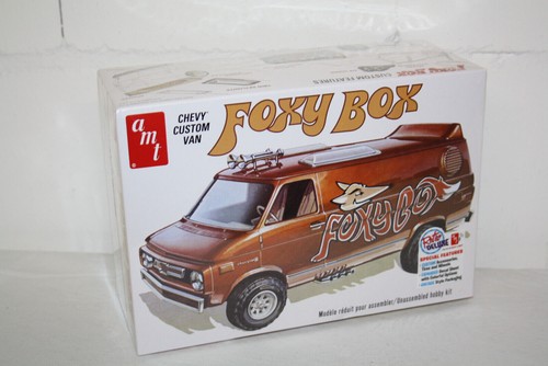 Chevrolet Custom Van „Foxy Box“ - 1:25 - amt | eBay.de