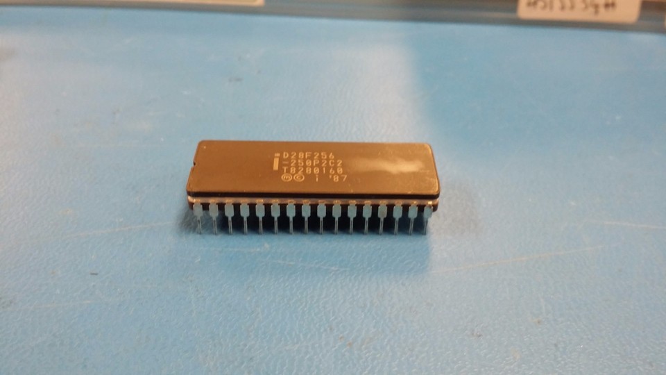 (5 PCS) D28F256-250P2C2 INTEL IC, FLASH,32KX8, 250ns CMOS,CER DIP,32PIN ...