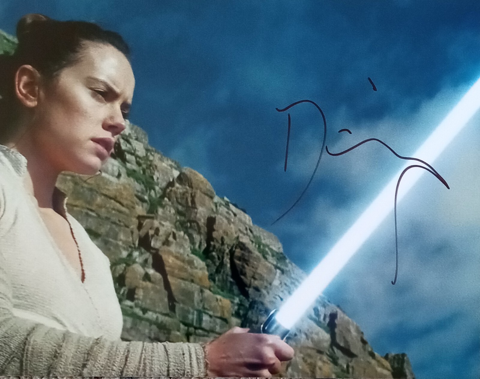 DAISY RIDLEY AUTOGRAPHED SIGNED STAR WARS REY 8X10 PHOTO | eBay